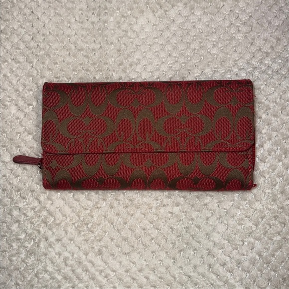 G by Guess | Bags | Red Brown Large Logo Design G By Guess Trifold ...